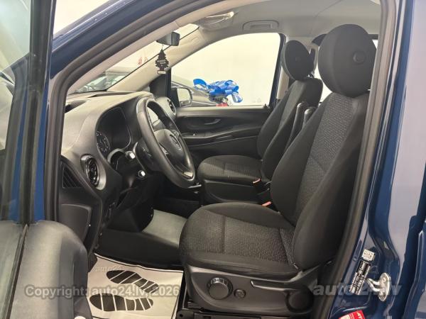Zils Mercedes-Benz Vito 2022 Tallina, ar dzinēja tilpumu 2.00 L un nobraukumu 200 tūkst. km par 37200 €, foto 7 vietnē AUTOMOTO.COM.LV