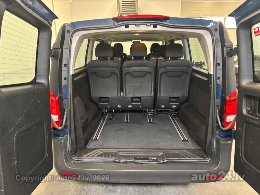 Zils Mercedes-Benz Vito 2022 Tallina, ar dzinēja tilpumu 2.00 L un nobraukumu 200 tūkst. km par 37200 €, foto 14 vietnē AUTOMOTO.COM.LV