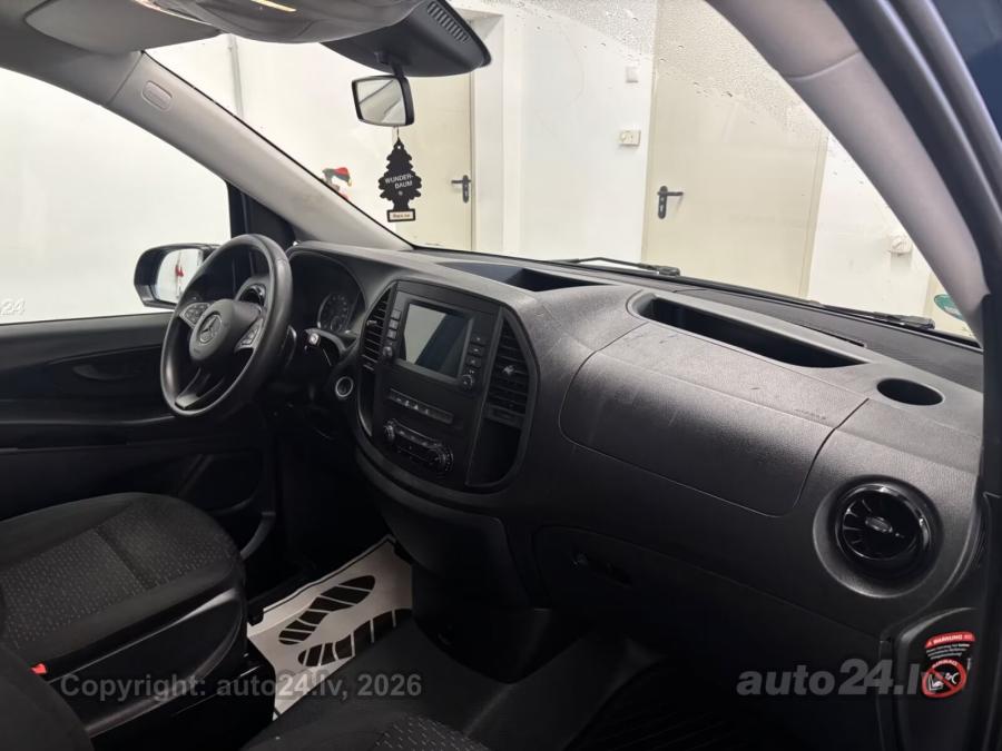 Zils Mercedes-Benz Vito 2022 Tallina, ar dzinēja tilpumu 2.00 L un nobraukumu 200 tūkst. km par 37200 €, foto 18 vietnē AUTOMOTO.COM.LV