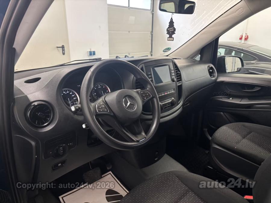Zils Mercedes-Benz Vito 2022 Tallina, ar dzinēja tilpumu 2.00 L un nobraukumu 200 tūkst. km par 37200 €, foto 19 vietnē AUTOMOTO.COM.LV
