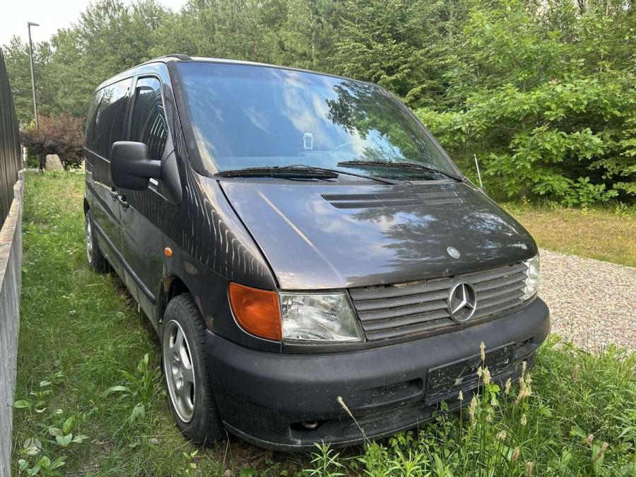 Brown Mercedes-Benz Vito 1998 in Vilnius, with an engine capacity of 2.30 L and mileage of 350 thousand km for 1500 €, photo 3 on AUTOMOTO.COM.LV