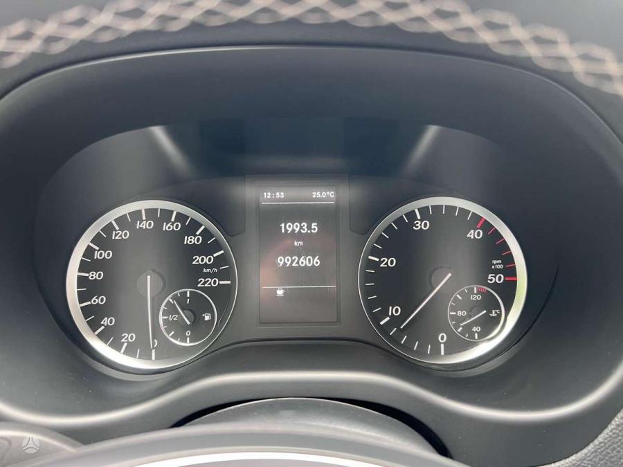 Brūns Mercedes-Benz Vito 2017 Kauņa, ar dzinēja tilpumu 2.20 L un nobraukumu 990 tūkst. km par 18100 €, foto 16 vietnē AUTOMOTO.COM.LV