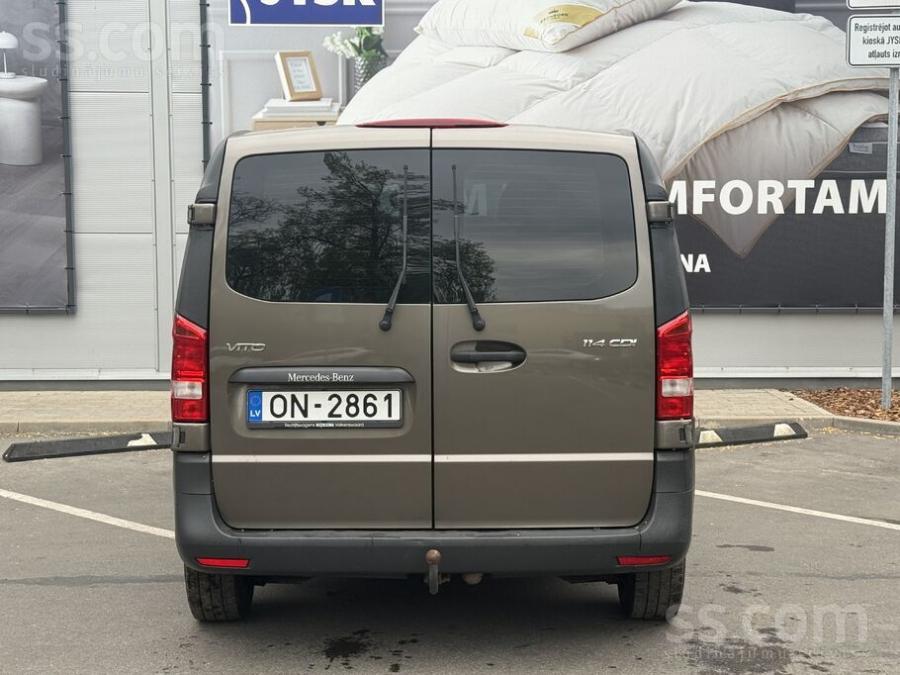 Brown Mercedes-Benz Vito 2015 in Riga, with an engine capacity of 2.20 L and mileage of 355 thousand km for 8900 €, photo 7 on AUTOMOTO.COM.LV
