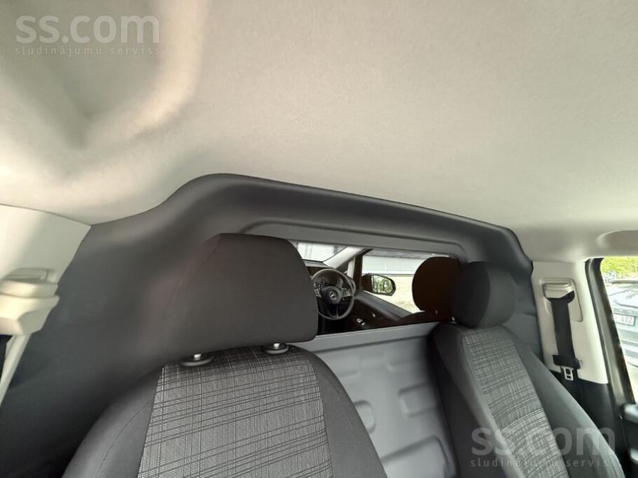 Brown Mercedes-Benz Vito 2015 in Riga, with an engine capacity of 2.20 L and mileage of 355 thousand km for 8900 €, photo 10 on AUTOMOTO.COM.LV