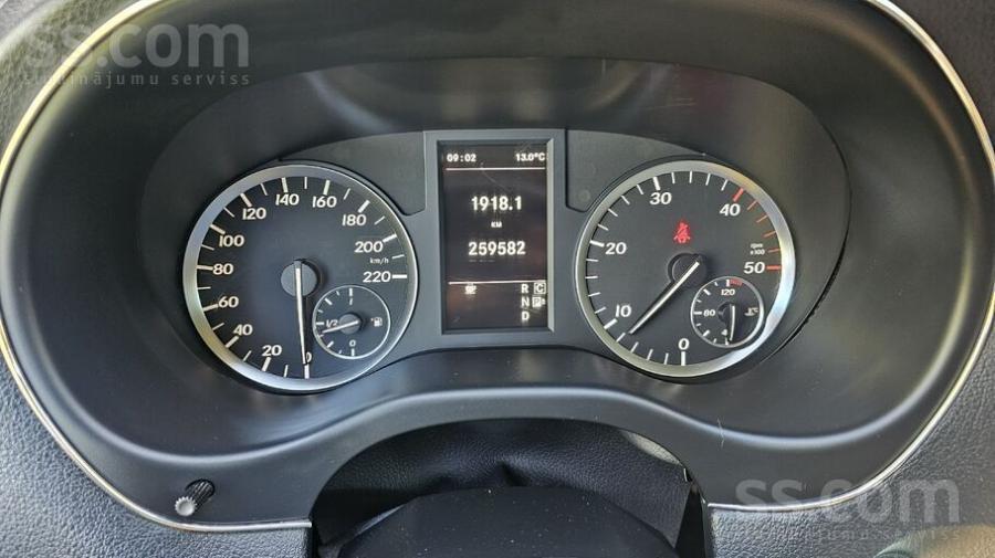 Brown Mercedes-Benz Vito 2016 in Ogre, with an engine capacity of 2.10 L and mileage of 260 thousand km for 21000 €, photo 16 on AUTOMOTO.COM.LV