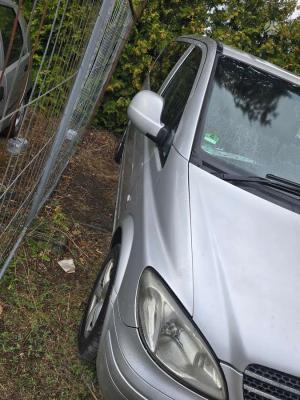 Pelēks Mercedes-Benz Vito 2004 Jonava, ar dzinēja tilpumu 2.20 L un nobraukumu 300 tūkst. km par 4350 €, foto 4 vietnē AUTOMOTO.COM.LV