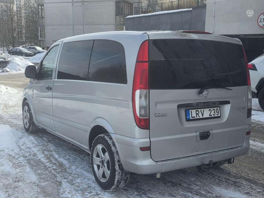 Pelēks Mercedes-Benz Vito 2007 Viļņa, ar dzinēja tilpumu 3.00 L un nobraukumu 360 tūkst. km par 2200 €, foto 4 vietnē AUTOMOTO.COM.LV