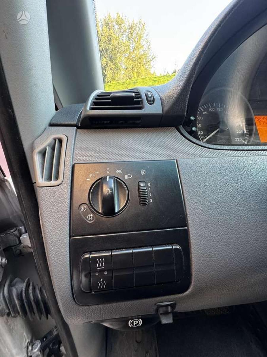 Grey Mercedes-Benz Vito 2007 in Vilnius, with an engine capacity of 2.20 L and mileage of 455 thousand km for 4850 €, photo 12 on AUTOMOTO.COM.LV
