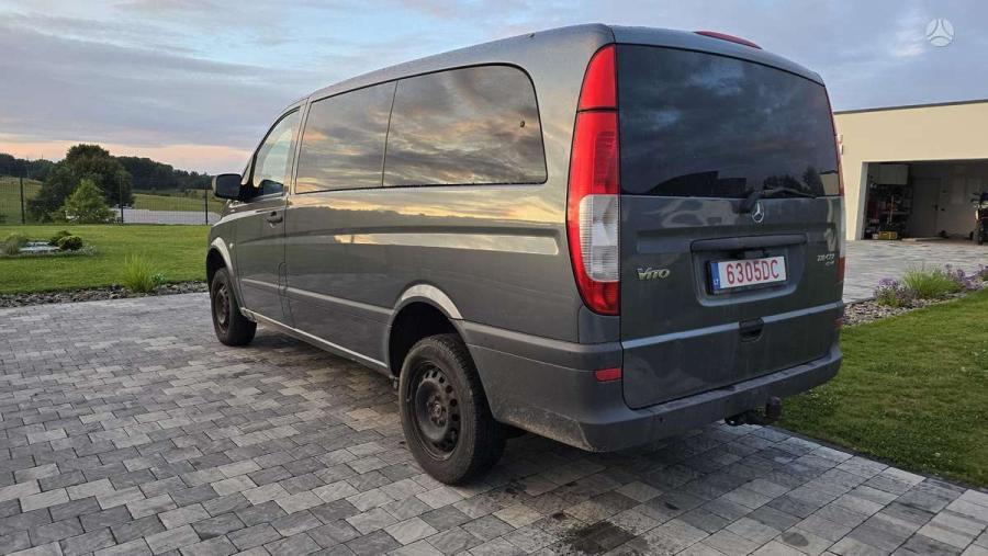 Pelēks Mercedes-Benz Vito 2010 Viļņa, ar dzinēja tilpumu 2.20 L un nobraukumu 322 tūkst. km par 10000 €, foto 4 vietnē AUTOMOTO.COM.LV