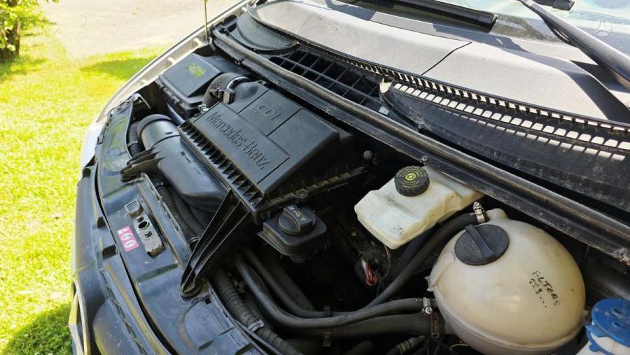 Pelēks Mercedes-Benz Vito 2011 Rokiškis, ar dzinēja tilpumu 2.14 L un nobraukumu 280 tūkst. km par 7600 €, foto 29 vietnē AUTOMOTO.COM.LV