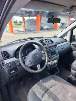 Grey Mercedes-Benz Vito 2011 in Marijampole, with an engine capacity of 2.14 L and mileage of 430 thousand km for 7200 €, photo 10 on AUTOMOTO.COM.LV