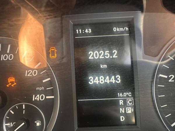 Pelēks Mercedes-Benz Vito 2015 Telšiai, ar dzinēja tilpumu 2.20 L un nobraukumu 348 tūkst. km par 9000 €, foto 8 vietnē AUTOMOTO.COM.LV