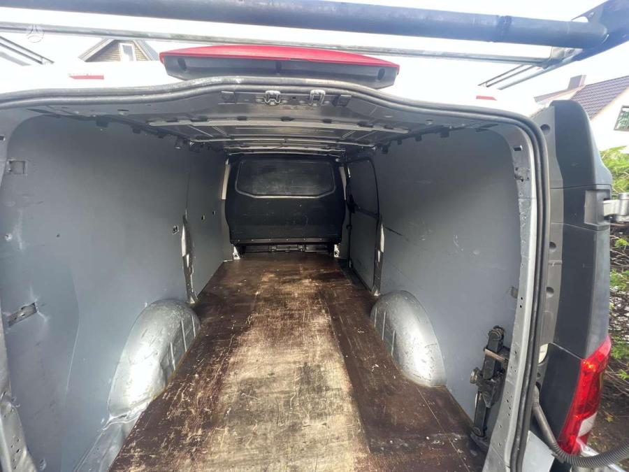 Grey Mercedes-Benz Vito 2016 in Kazlu Ruda, with an engine capacity of 1.60 L and mileage of 316 thousand km for 5150 €, photo 6 on AUTOMOTO.COM.LV