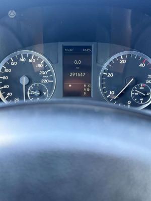 Grey Mercedes-Benz Vito 2016 in Vilnius, with an engine capacity of 2.14 L and mileage of 292 thousand km for 16000 €, photo 10 on AUTOMOTO.COM.LV