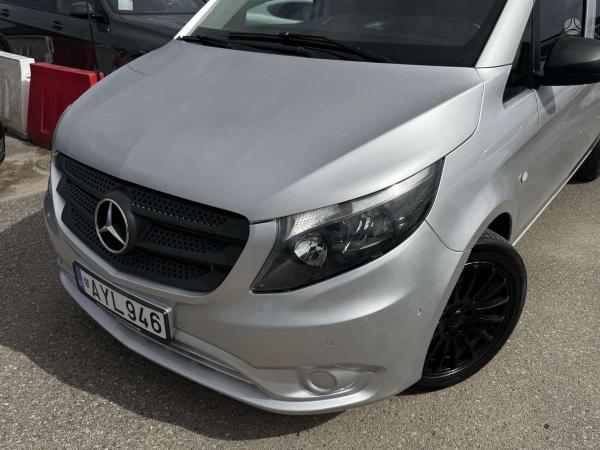 Grey Mercedes-Benz Vito 2016 in Vilnius, with an engine capacity of 1.60 L and mileage of 279 thousand km for 9990 €, photo 4 on AUTOMOTO.COM.LV