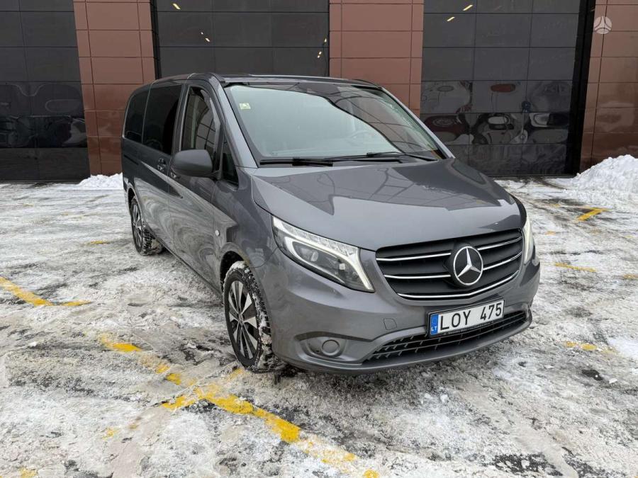 Pelēks Mercedes-Benz Vito 2020 Viļņa, ar dzinēja tilpumu 1.95 L un nobraukumu 182 tūkst. km par 24950 €, foto 2 vietnē AUTOMOTO.COM.LV