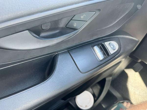 Grey Mercedes-Benz Vito 2021 in Vilnius, with an engine capacity of 1.95 L and mileage of 296 thousand km for 22000 €, photo 10 on AUTOMOTO.COM.LV