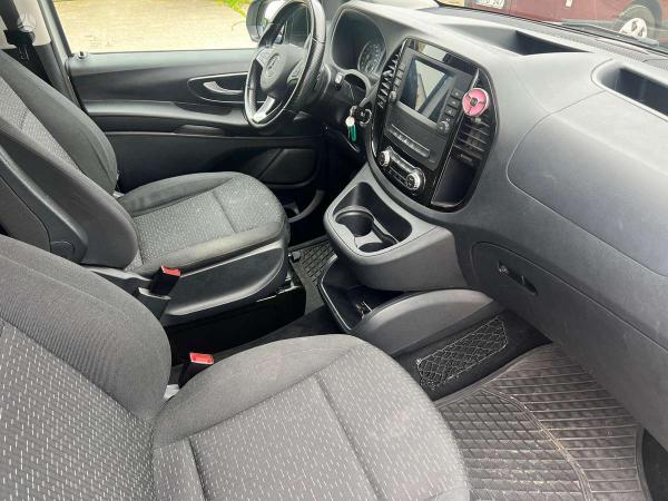 Grey Mercedes-Benz Vito 2022 in Vilnius, with an engine capacity of 1.95 L and mileage of 68 thousand km for 39000 €, photo 10 on AUTOMOTO.COM.LV