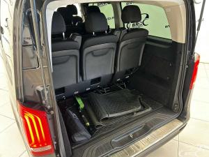 Pelēks Mercedes-Benz Vito 2022 Viļņa, ar dzinēja tilpumu 1.95 L un nobraukumu 201 tūkst. km par 25900 €, foto 12 vietnē AUTOMOTO.COM.LV