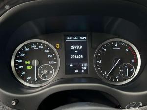 Pelēks Mercedes-Benz Vito 2022 Viļņa, ar dzinēja tilpumu 1.95 L un nobraukumu 201 tūkst. km par 25900 €, foto 16 vietnē AUTOMOTO.COM.LV