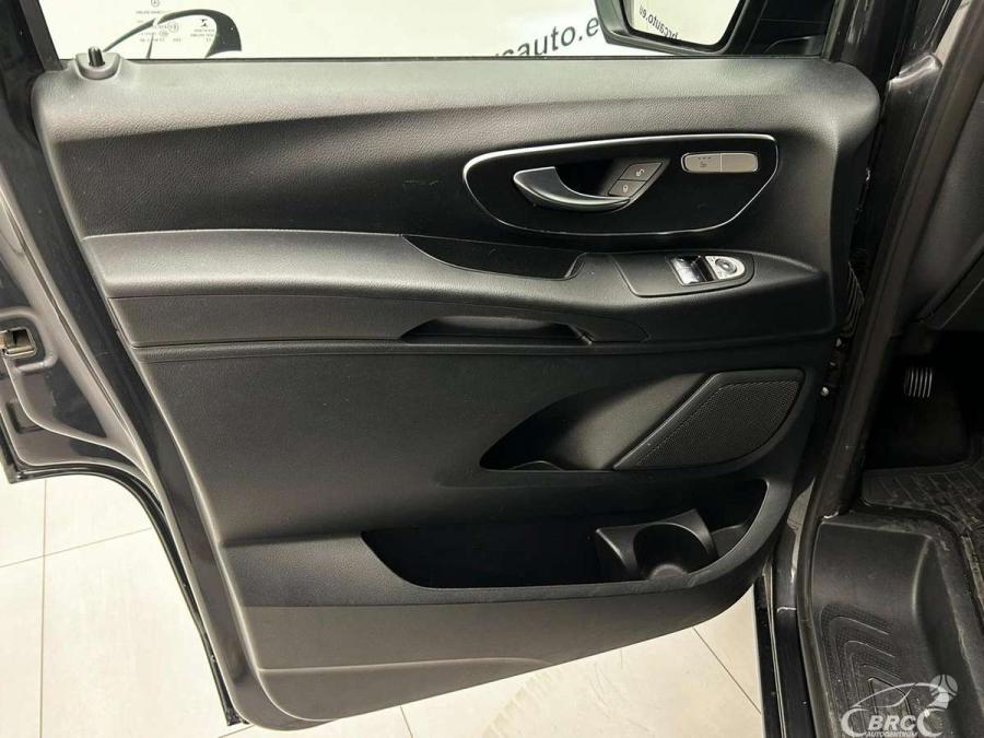 Pelēks Mercedes-Benz Vito 2022 Viļņa, ar dzinēja tilpumu 1.95 L un nobraukumu 201 tūkst. km par 25900 €, foto 27 vietnē AUTOMOTO.COM.LV