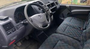Pelēks Mercedes-Benz Vito 1999 Tallina, ar dzinēja tilpumu 2.10 L un nobraukumu 369 tūkst. km par 1200 €, foto  vietnē AUTOMOTO.COM.LV