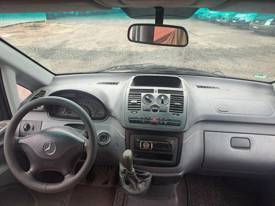 Grey Mercedes-Benz Vito 2005 in Tallinn, with an engine capacity of 2.10 L and mileage of 335 thousand km for 1299 €, photo 6 on AUTOMOTO.COM.LV