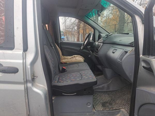 Pelēks Mercedes-Benz Vito 2005 Tallina, ar dzinēja tilpumu 2.10 L un nobraukumu 335 tūkst. km par 1199 €, foto 6 vietnē AUTOMOTO.COM.LV