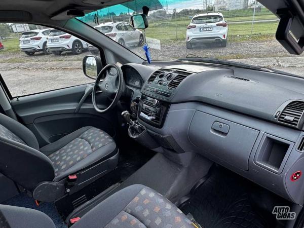 Pelēks Mercedes-Benz Vito 2006 Viļņa, ar dzinēja tilpumu 2.20 L un nobraukumu 411 tūkst. km par 2200 €, foto 2 vietnē AUTOMOTO.COM.LV
