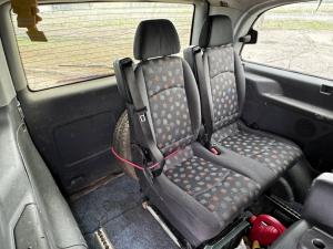 Grey Mercedes-Benz Vito 2006 in Vilnius, with an engine capacity of 2.20 L and mileage of 411 thousand km for 2000 €, photo 5 on AUTOMOTO.COM.LV