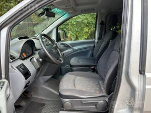 Grey Mercedes-Benz Vito 2008 in Ogre, with an engine capacity of 2.20 L and mileage of 306 thousand km for 6200 €, photo 12 on AUTOMOTO.COM.LV