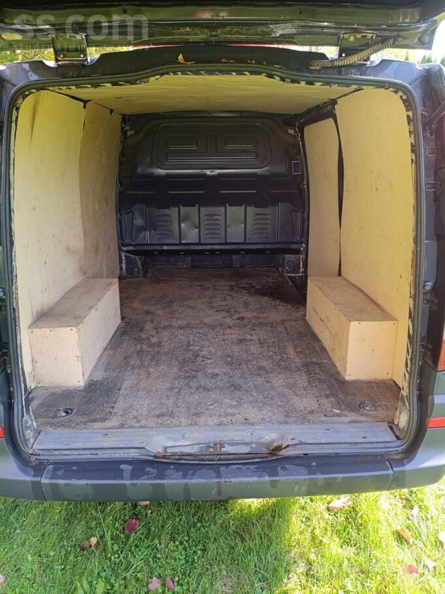 Grey Mercedes-Benz Vito 2009 in Ogre, with an engine capacity of 2.20 L and mileage of 551 thousand km for 1600 €, photo 8 on AUTOMOTO.COM.LV