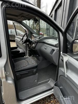 Pelēks Mercedes-Benz Vito 2011 Valka, ar dzinēja tilpumu 2.10 L un nobraukumu 309 tūkst. km par 5999 €, foto 19 vietnē AUTOMOTO.COM.LV