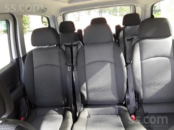 Grey Mercedes-Benz Vito 2011 in Jurmala, with an engine capacity of 2.20 L and mileage of 286 thousand km for 9600 €, photo 8 on AUTOMOTO.COM.LV