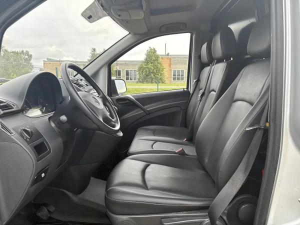 Pelēks Mercedes-Benz Vito 2012 Saldus, ar dzinēja tilpumu 2.20 L un nobraukumu 306 tūkst. km par 6990 €, foto 8 vietnē AUTOMOTO.COM.LV