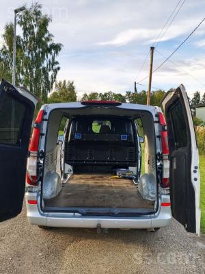 Pelēks Mercedes-Benz Vito 2012 Ogre, ar dzinēja tilpumu 2.20 L un nobraukumu 353 tūkst. km par 7150 €, foto 8 vietnē AUTOMOTO.COM.LV