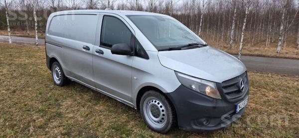Grey Mercedes-Benz Vito 2015 in Jekabpils, with an engine capacity of 2.20 L and mileage of 273 thousand km for 8350 €, photo 3 on AUTOMOTO.COM.LV