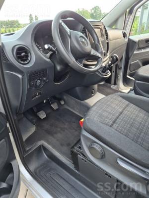 Pelēks Mercedes-Benz Vito 2015 Rīga, ar dzinēja tilpumu 2.20 L un nobraukumu 254 tūkst. km par 14200 €, foto 10 vietnē AUTOMOTO.COM.LV