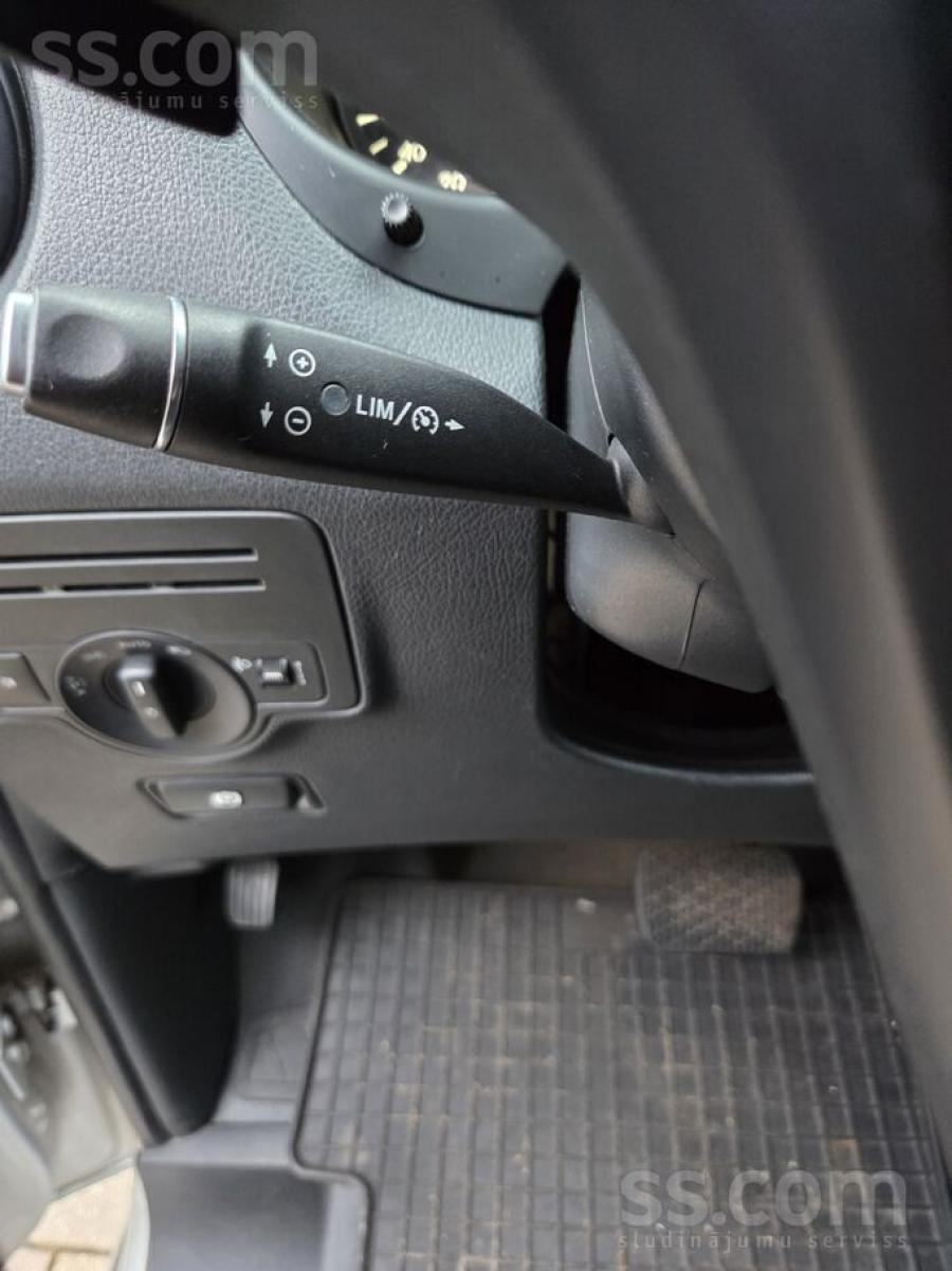 Grey Mercedes-Benz Vito 2016 in Riga, with an engine capacity of 2.10 L and mileage of 275 thousand km for 23000 €, photo 19 on AUTOMOTO.COM.LV