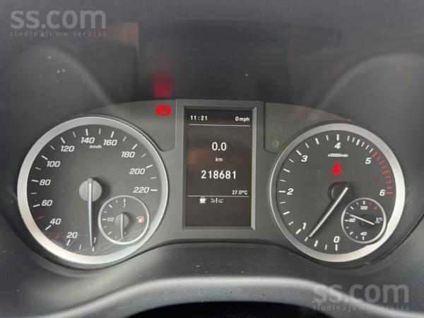 Серый Мерседес Вито 2021 в Валмиера, объемом двигателя 2.20 л и пробегом 219 тыс. км за 12750 €, фото 2 на AUTOMOTO.COM.LV
