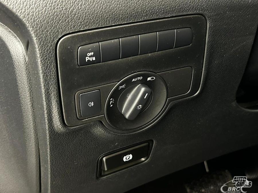 Grey Mercedes-Benz Vito 2022 in Avizieniai, with an engine capacity of 2.00 L and mileage of 201 thousand km for 28900 €, photo 17 on AUTOMOTO.COM.LV