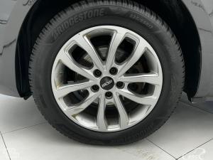 Grey Mercedes-Benz Vito 2022 in Avizieniai, with an engine capacity of 2.00 L and mileage of 201 thousand km for 28900 €, photo 29 on AUTOMOTO.COM.LV