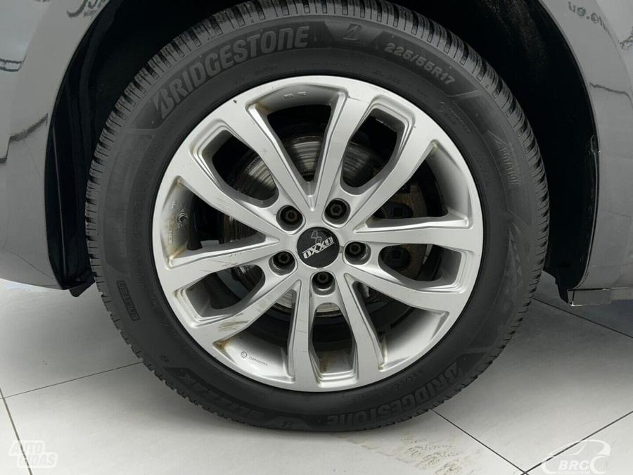 Grey Mercedes-Benz Vito 2022 in Avizieniai, with an engine capacity of 2.00 L and mileage of 201 thousand km for 28900 €, photo 29 on AUTOMOTO.COM.LV