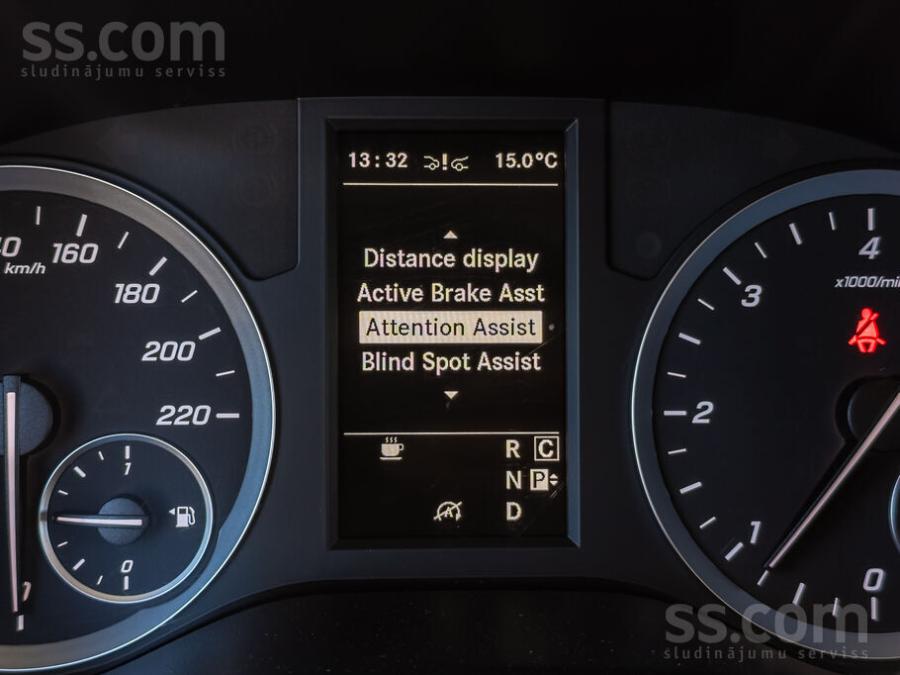Pelēks Mercedes-Benz Vito 2022 Rīga, ar dzinēja tilpumu 2.00 L un nobraukumu 134 tūkst. km par 33900 €, foto 20 vietnē AUTOMOTO.COM.LV