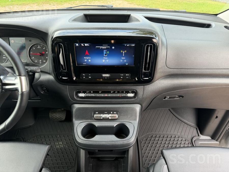 Pelēks Mercedes-Benz Vito 2025 Jelgava, ar dzinēja tilpumu 2.00 L un nobraukumu 35 tūkst. km par 69999 €, foto 10 vietnē AUTOMOTO.COM.LV