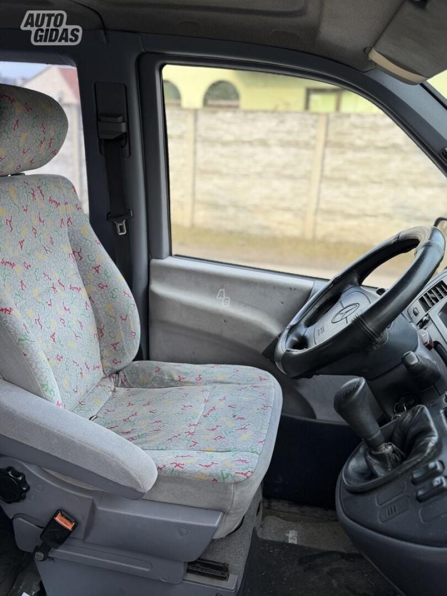Pelēks Mercedes-Benz Vito 1998 Kauņa, ar dzinēja tilpumu 2.30 L un nobraukumu 399 tūkst. km par 2300 €, foto 18 vietnē AUTOMOTO.COM.LV