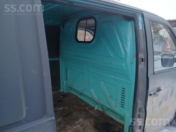 Grey Mercedes-Benz Vito 1999 in Liepaja, with an engine capacity of 2.00 L and mileage of 400 thousand km for 1200 €, photo 1 on AUTOMOTO.COM.LV