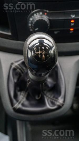 Pelēks Mercedes-Benz Vito 2015 Rīga, ar dzinēja tilpumu 1.60 L un nobraukumu 376 tūkst. km par 12990 €, foto 16 vietnē AUTOMOTO.COM.LV