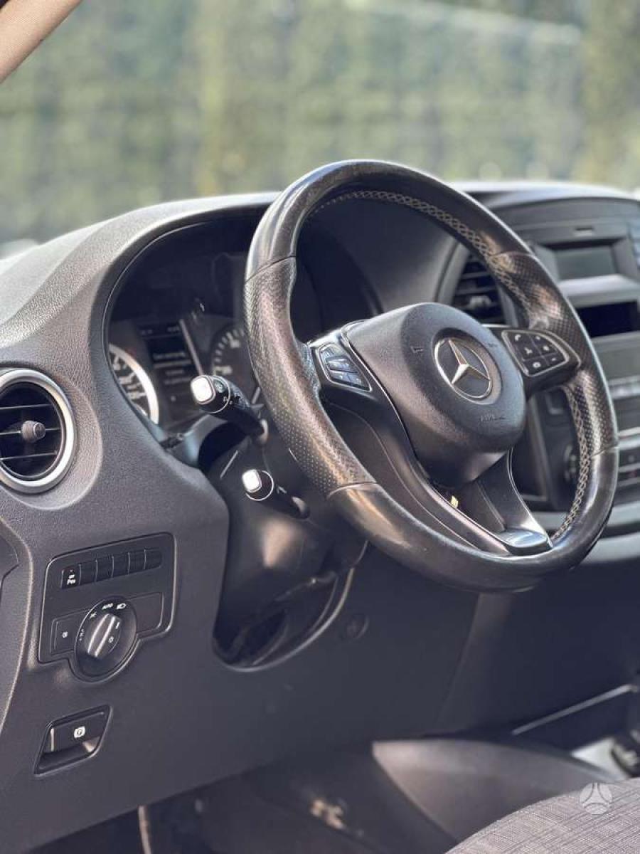 Pelēks Mercedes-Benz Vito 2015 Nemenčinė, ar dzinēja tilpumu 2.14 L un nobraukumu 520 tūkst. km par 11950 €, foto 32 vietnē AUTOMOTO.COM.LV