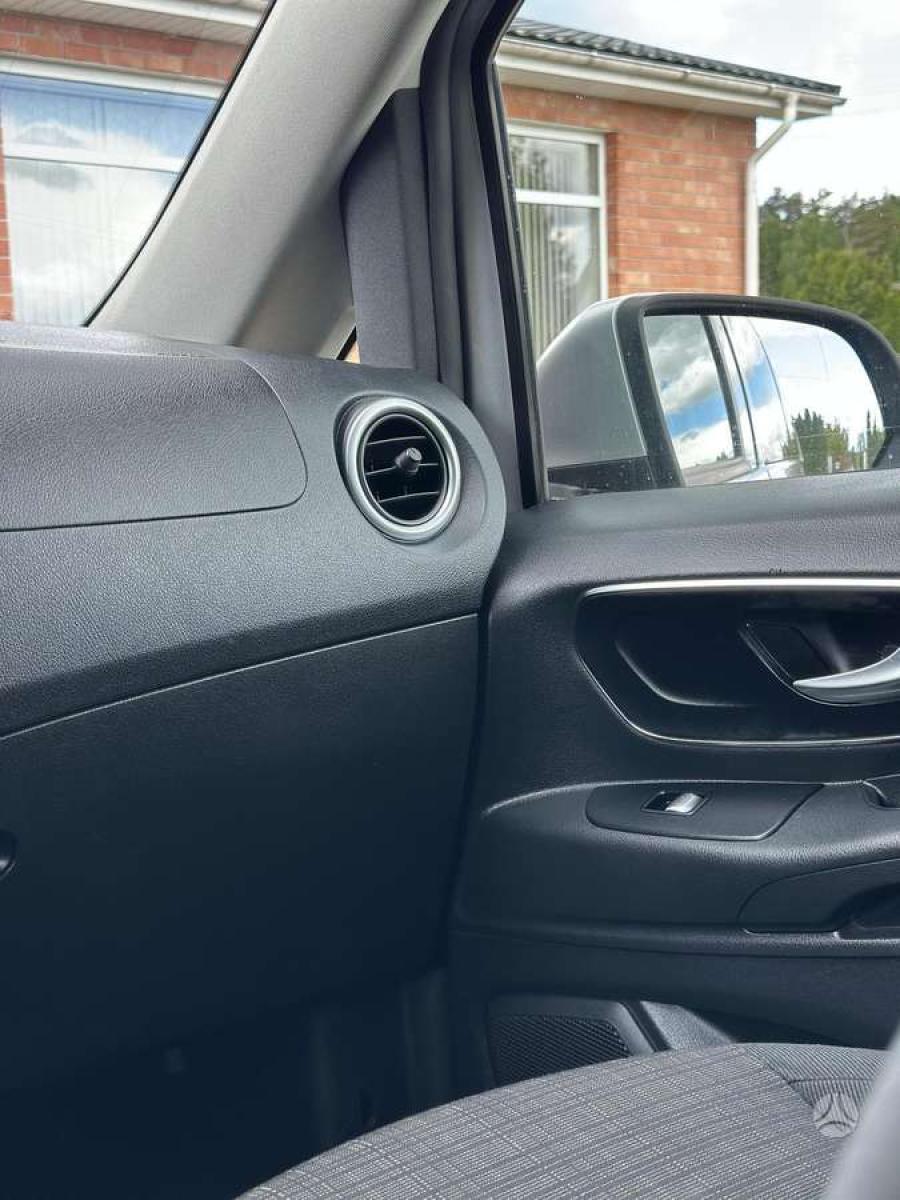 Pelēks Mercedes-Benz Vito 2015 Nemenčinė, ar dzinēja tilpumu 2.14 L un nobraukumu 520 tūkst. km par 11950 €, foto 37 vietnē AUTOMOTO.COM.LV